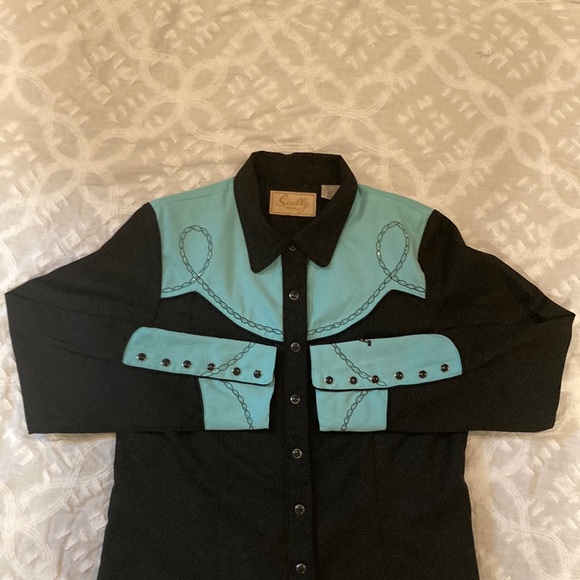 Scully | Tops | Scully Ladies Boot Scootin Western Shirt Size Medium ...